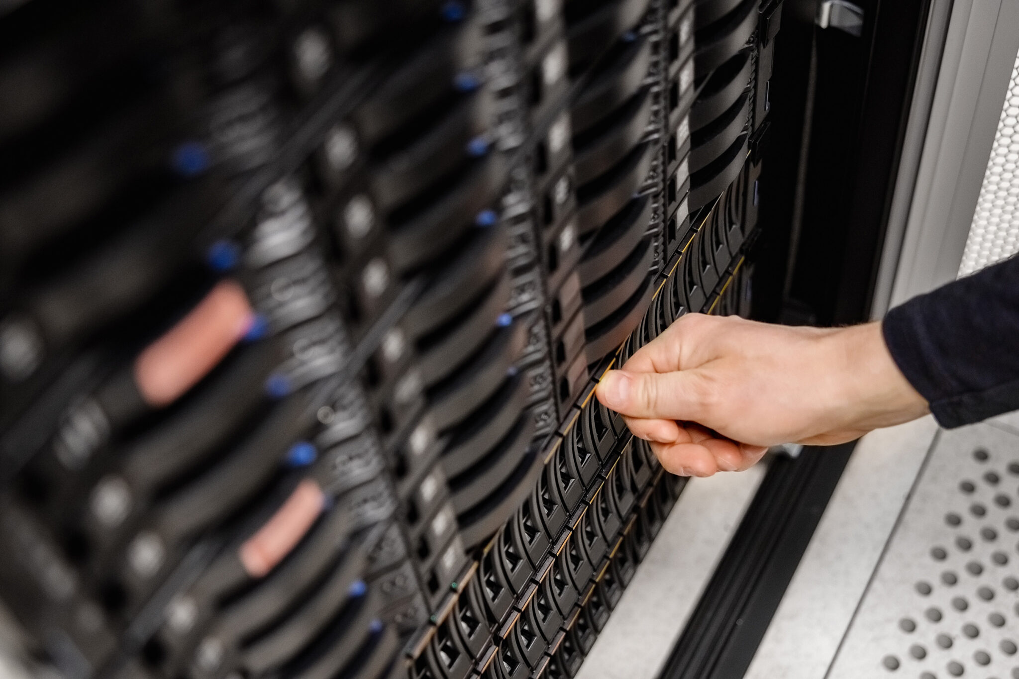 Rack Kabinet ve Data Center Çözümleri | BYRACK